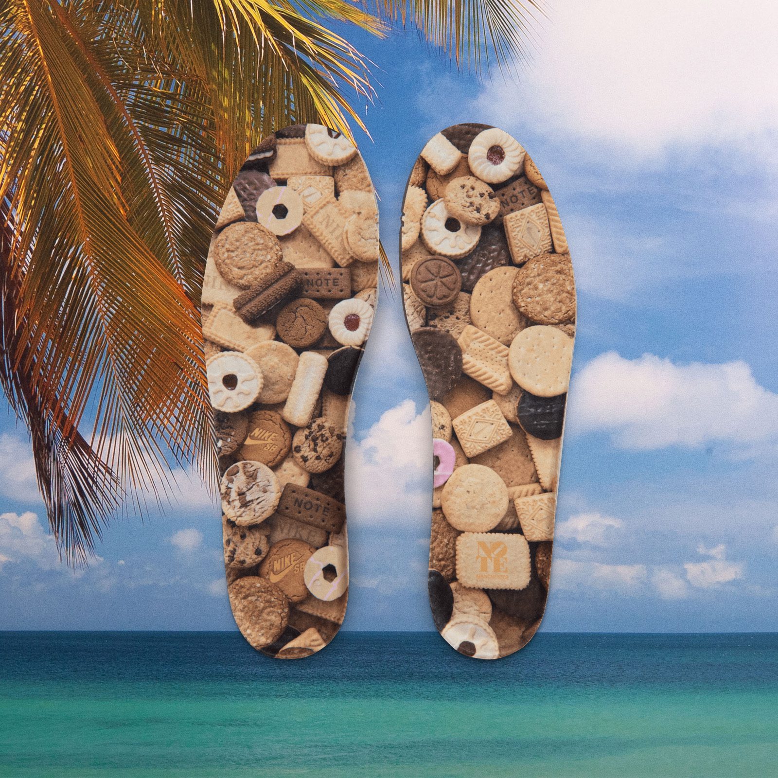 Nike SB - Dunk Low Pro QS "Note Shop" - Flax / Honeycomb - Summit White ...