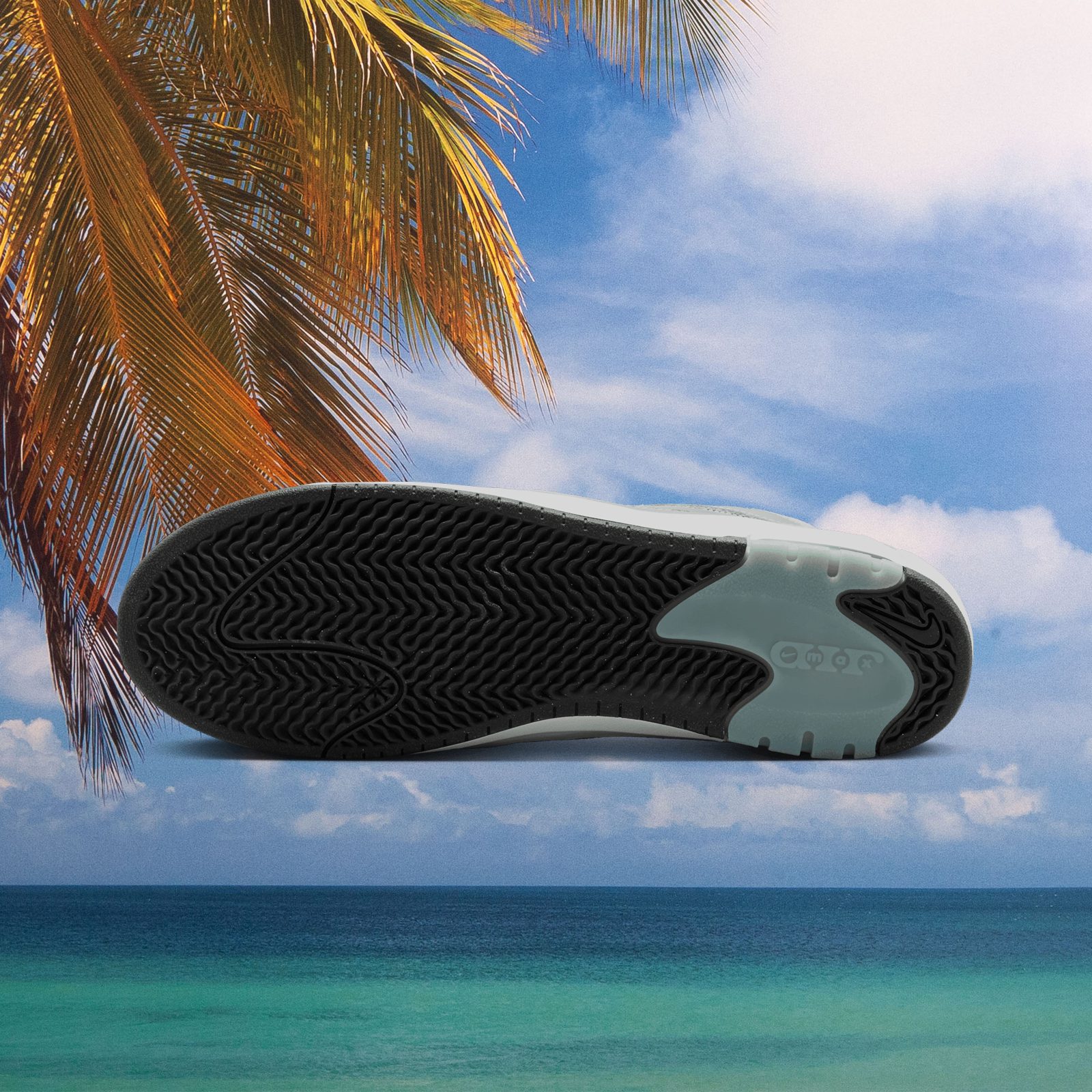 Nike SB - Air Max Ishod Premium "Silver Bullet" - Metallic Silver ...